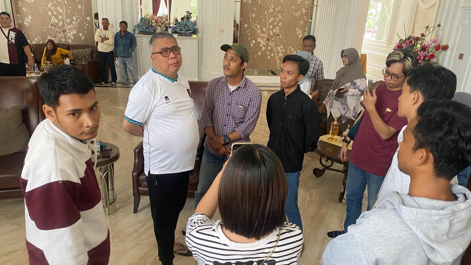 Ahmad Ali Tantang Cipayung Plus Diskusi Terbuka Bicara Ide dan Gagasan - Harian Sulteng