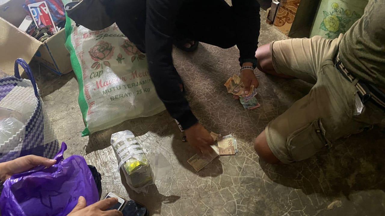 Simpan 1 Kg Sabu, Warga Dalaka Sindue Terancam Penjara Seumur Hidup - Harian Sulteng